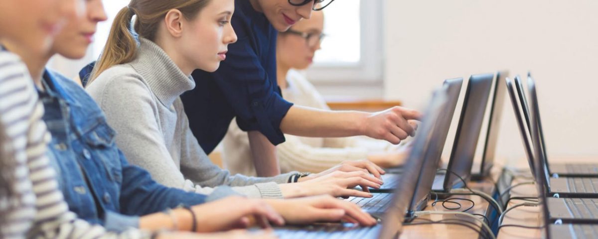 Importância da informática básica: saiba como esse curso pode mudar a ...